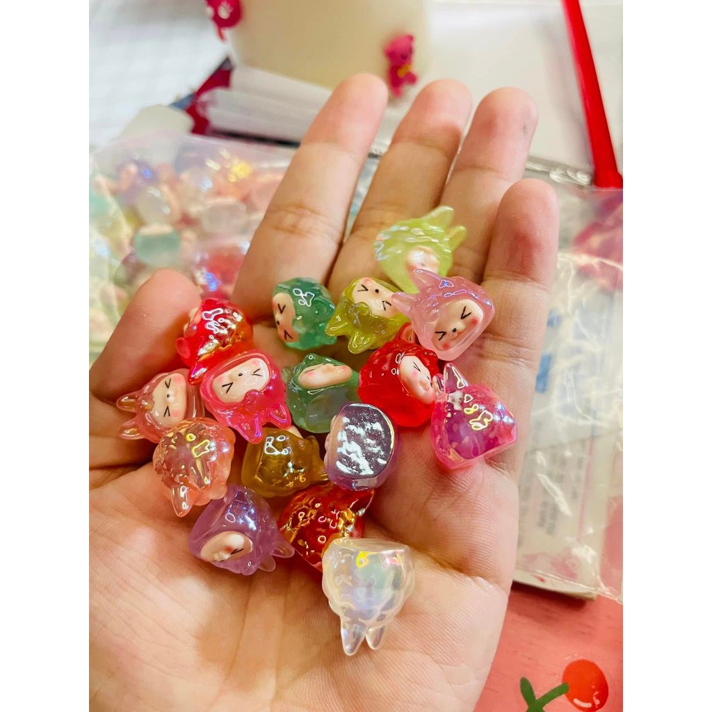 Combo of 5 Charm blind bags that glow at night, cute cartoon characters ...