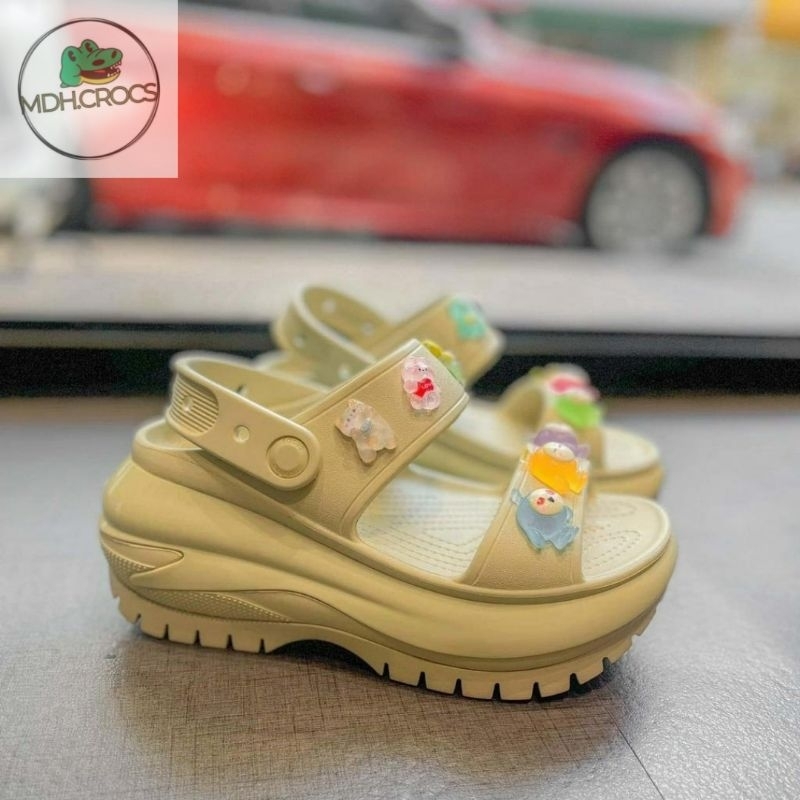 [Super Hot]crocs SANDAL MEGA CRUSH Extremely Luxurious 8p High Glossy ...