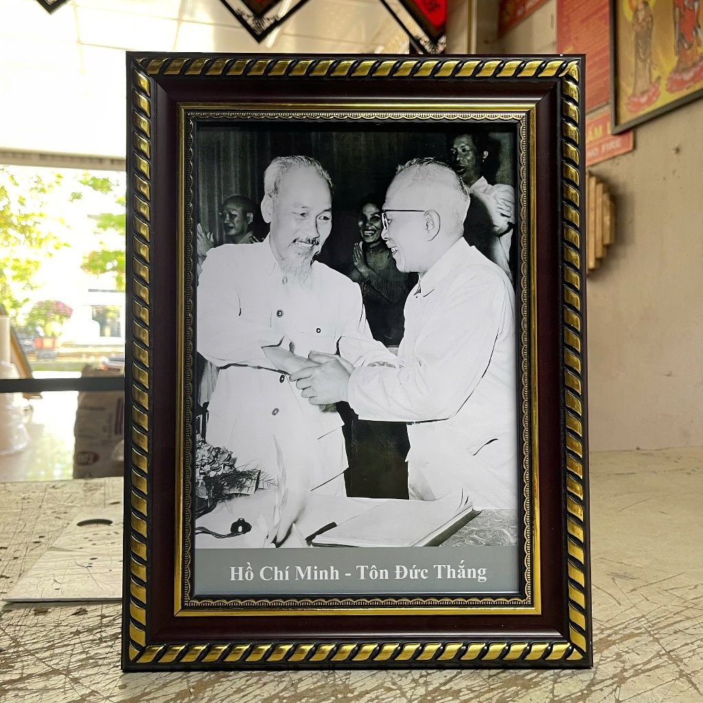 Paintings of Uncle Ho and Uncle Ton Duc Thang - with frames, all sizes ...