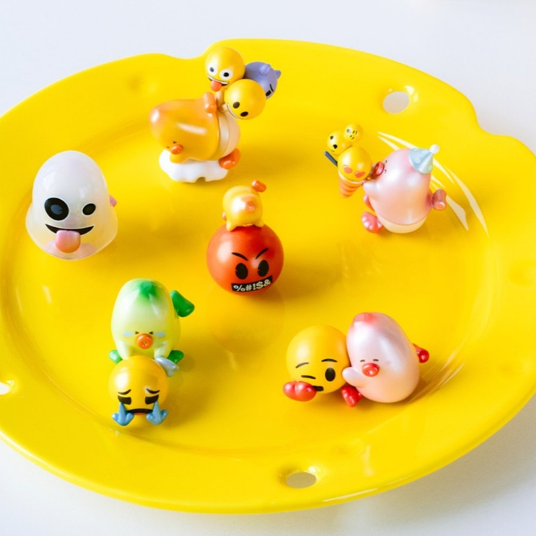 [MOETCH] Blindpack Mini Bana x Bana Emoji - Cute Emotion Banana model used to decorate cup ...