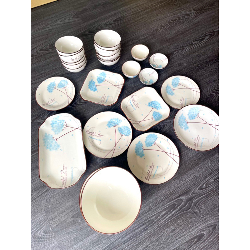 Odd - beautiful dandelion flower dinnerware set, sharp patterns, first ...