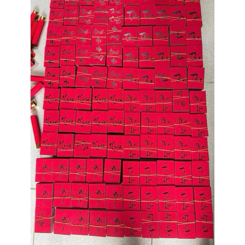 Wholesale of 100 red paper tags with rectangular hanging strings ...