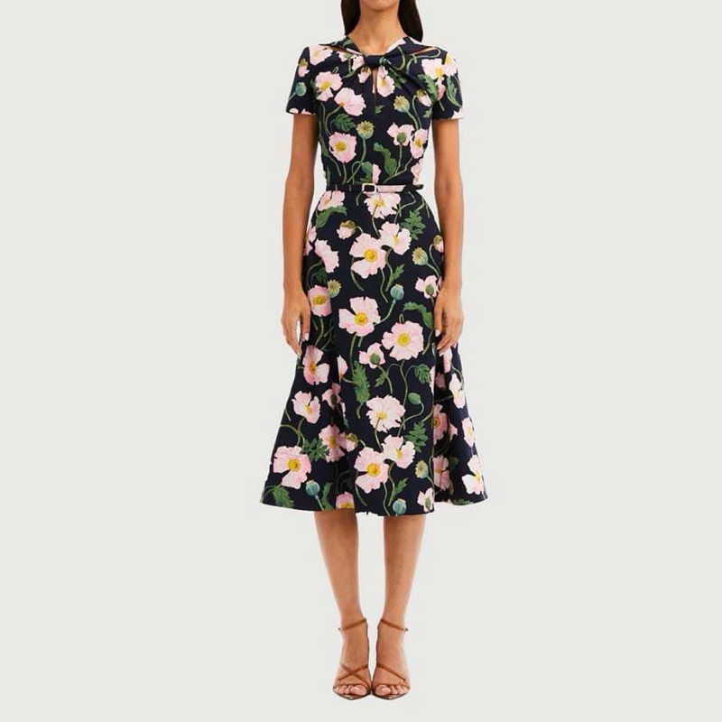 Oscar dress with lovely twisted neck design from waist 74 to 90 cm ...