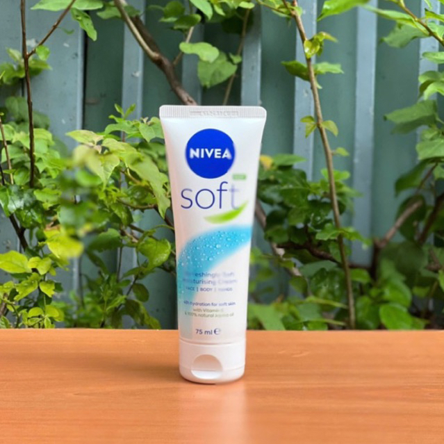 Nivea Soft moisturizer softens Face and Body Nivea Refreshing ...
