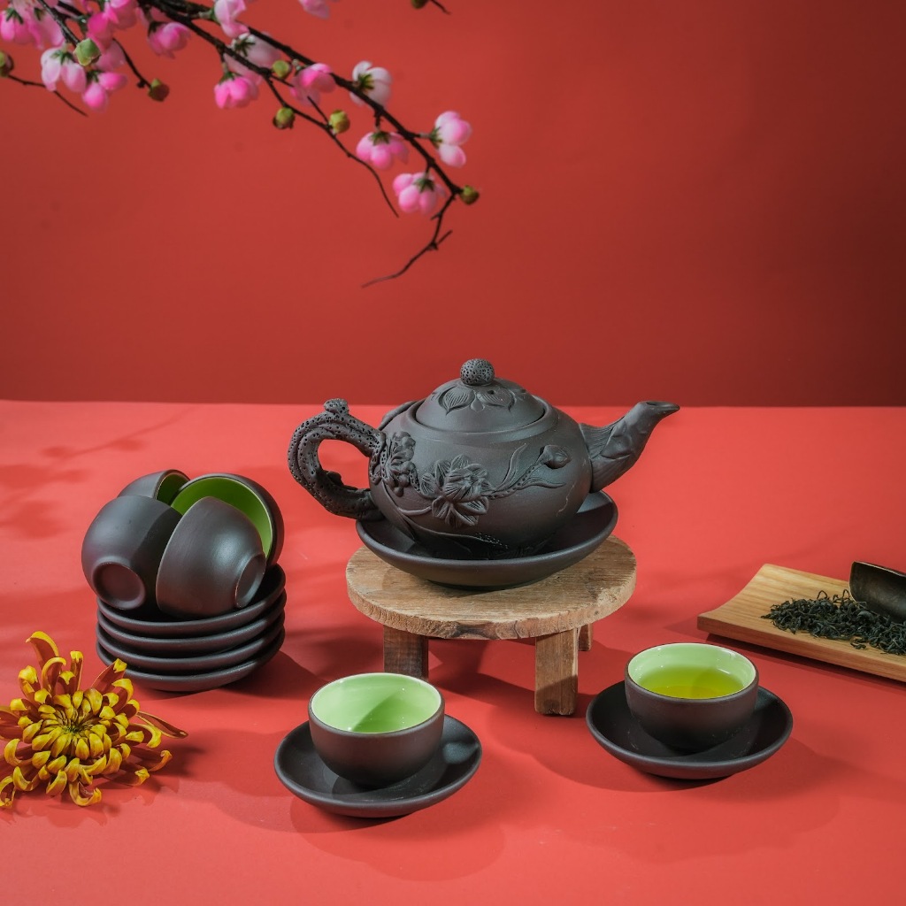 SA Purple tea set embossed with lotus motifs, green cup, 2 colors red ...