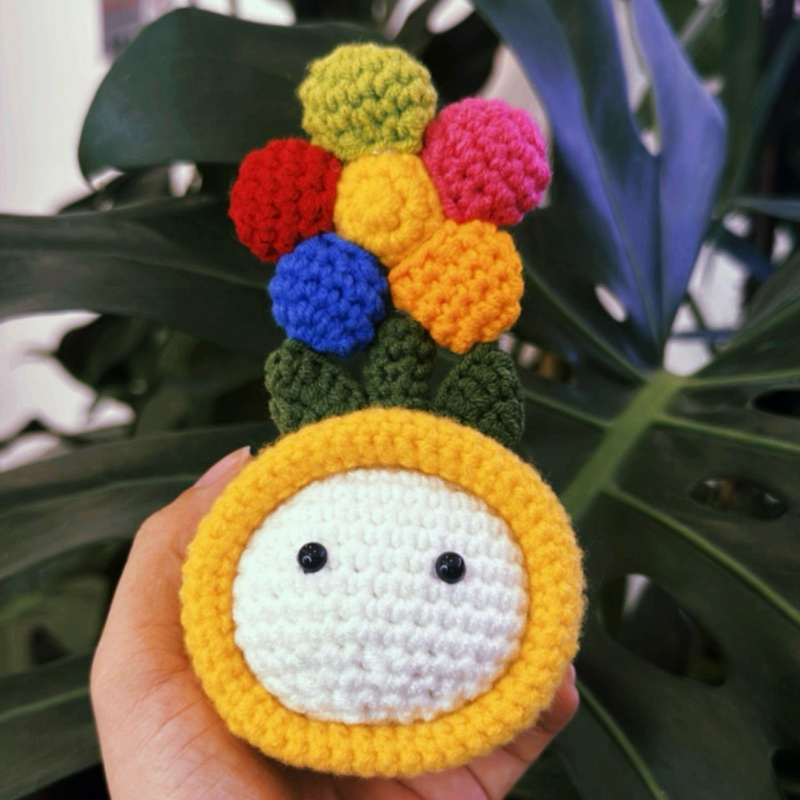 Decorate study table/desk - Wool flower Mochi - Wool worm Larva family ...