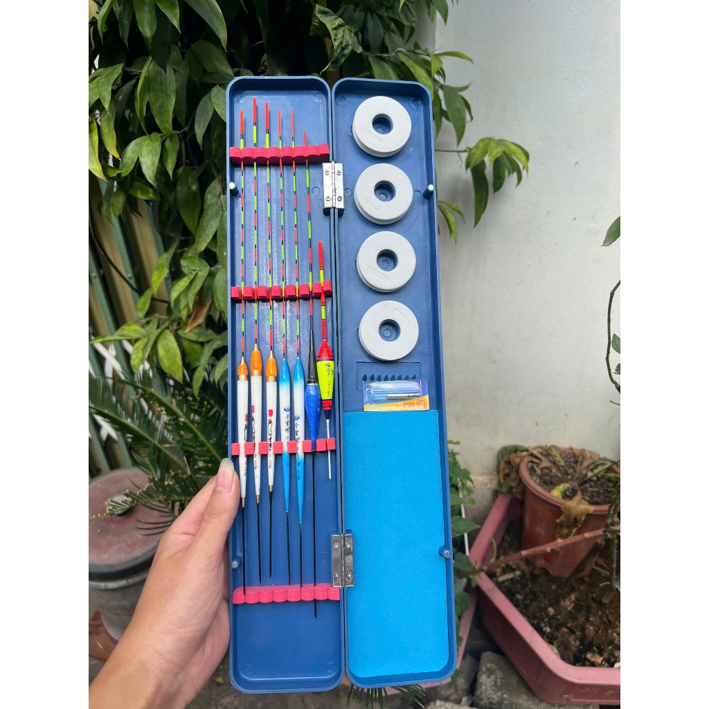 Green Float Box Includes 7 Floating Floats Electric Float Synthetic ...