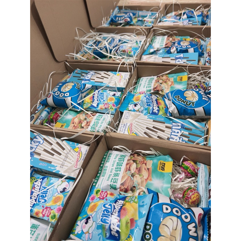 Snack gift box with 10 Piece cards | Shopee Philippines