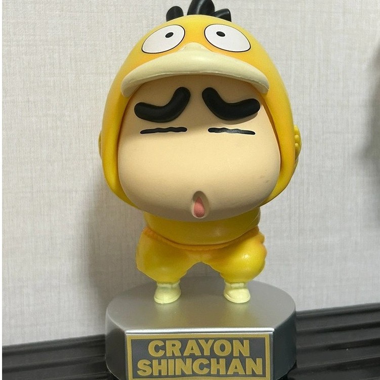 Shin Model Wearing Crayon Shin chan Duck Hat, Desktop Model with Stand ...