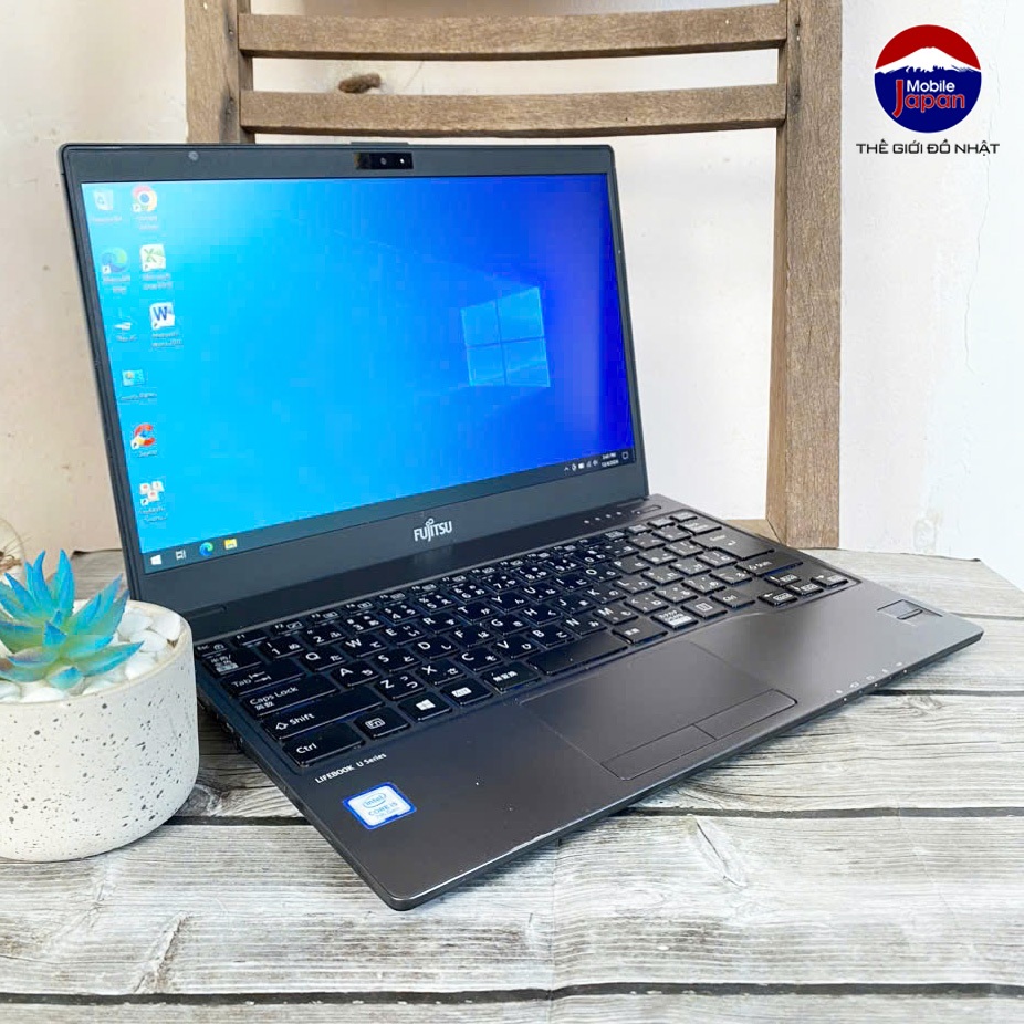 Japanese Fujitsu U938 Ultra Thin Laptop - 7th generation i5 core Chip ...