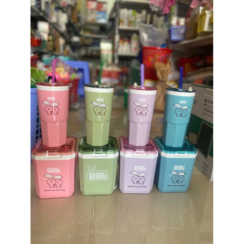 Combo of 1.2 liter bibi bottle and 600ml straw cup of the same color ...