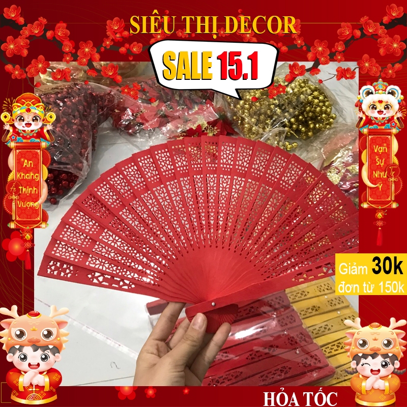 Decorative accessories CNY Wooden fans arranged to make soft drink cake ...