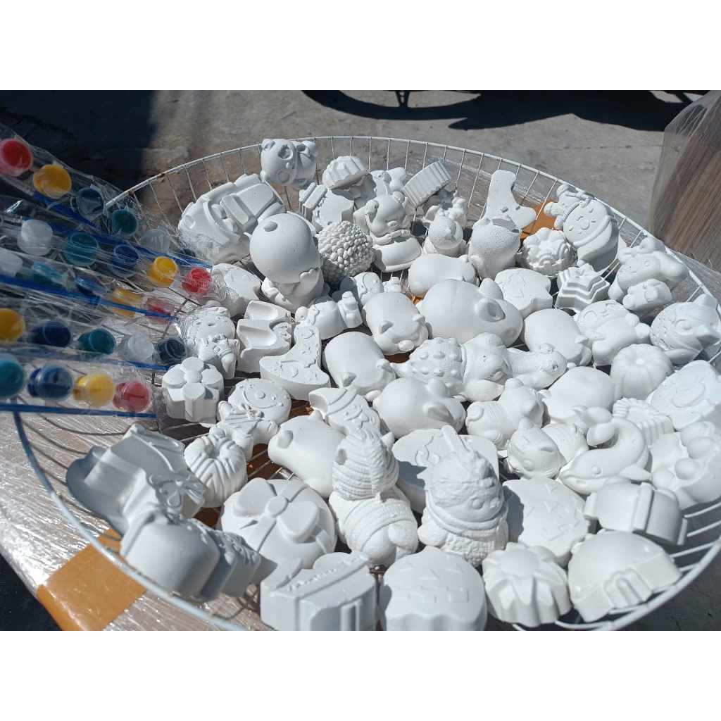 Combo 30 STATUES INCLUDED WITH 3 COLOR STRINGS AND 3 BRUSHES (MINI ...