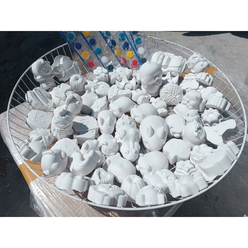 COMBO 40 STATUES INCLUDED WITH 4 COLOR STRINGS AND 4 BRUSHES (MINI ...