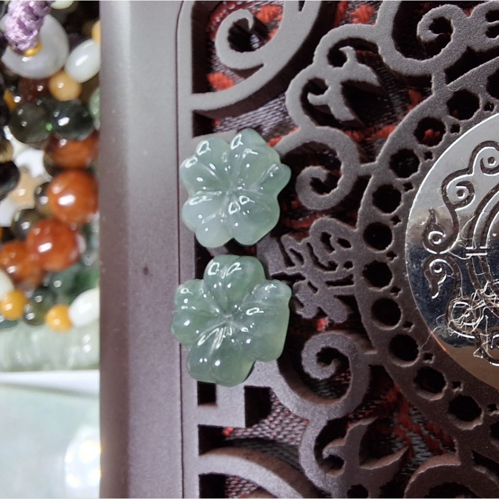 4-leaf clover turquoise face type A (2 sides) | Shopee Philippines