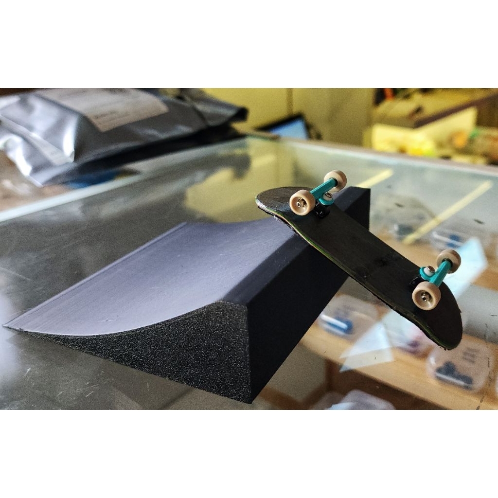 Fingerboard Skateboard Obstacle Kicker Ramp | Shopee Philippines