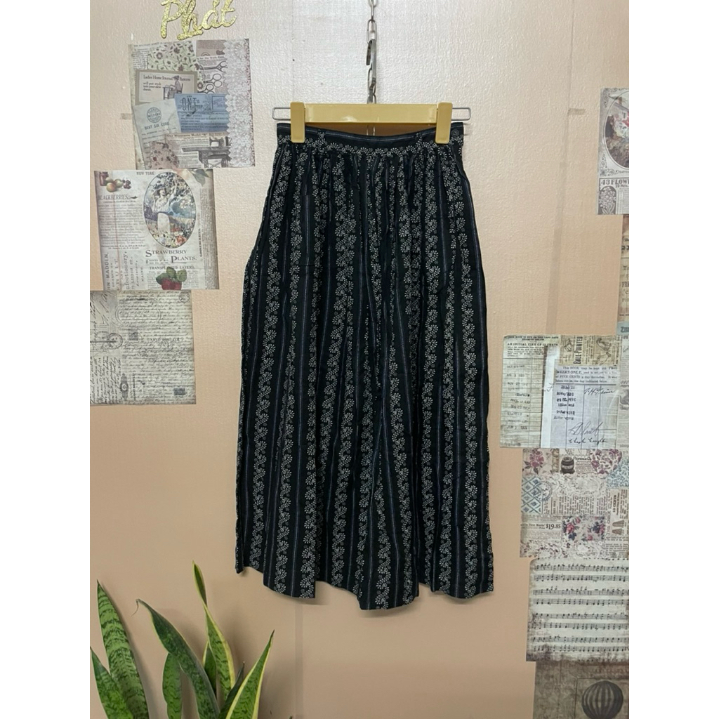 Japanese maxi skirt with small size patterns | Shopee Philippines