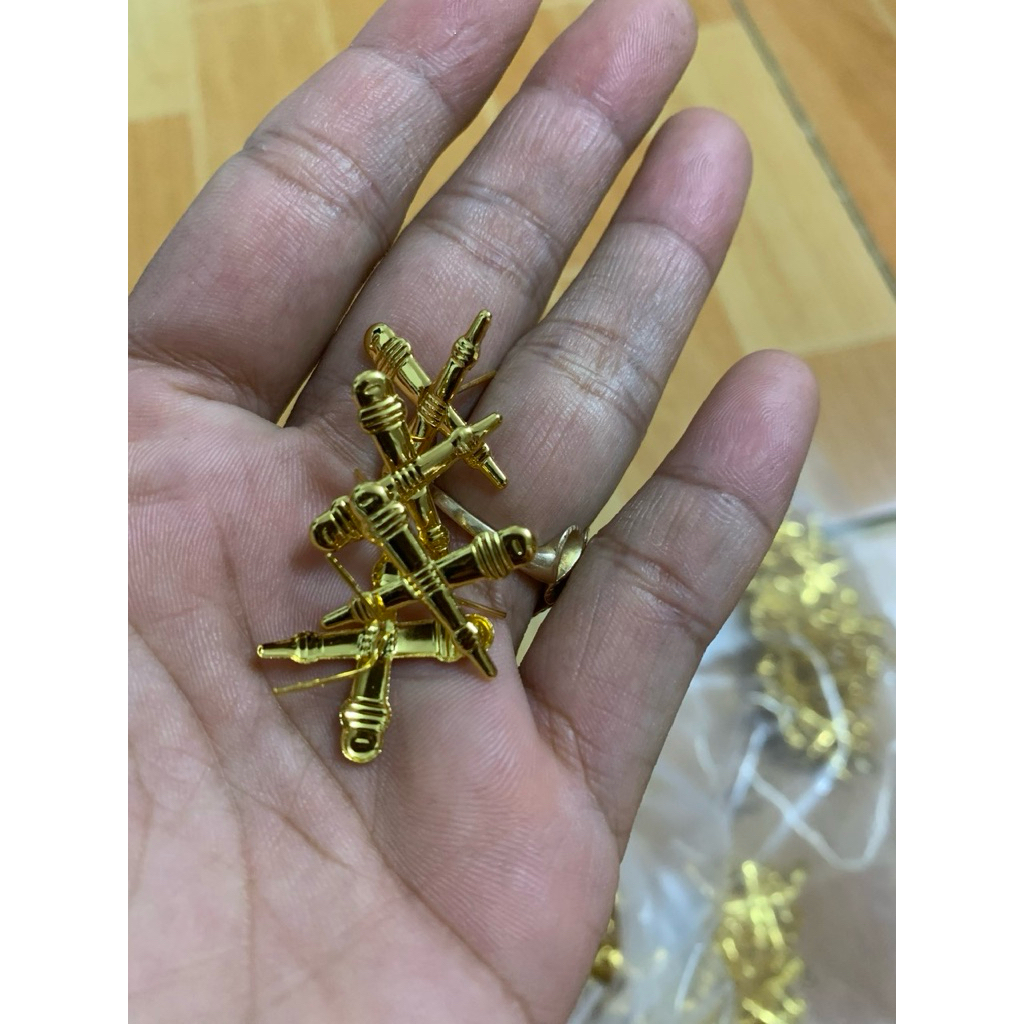 bag of 2 left and right cross float pins | Shopee Philippines