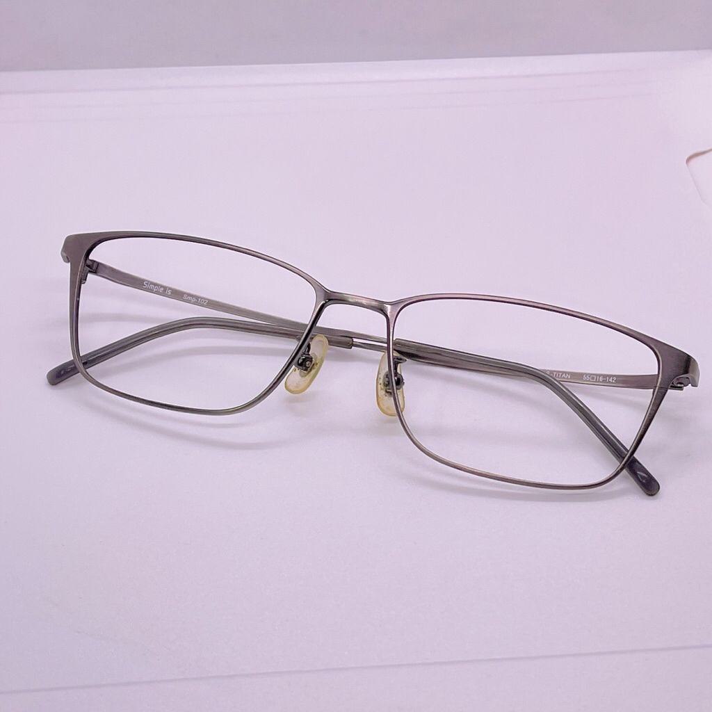 Japanese glasses 505. Simple is Smp-102. Extremely good titanium frame ...