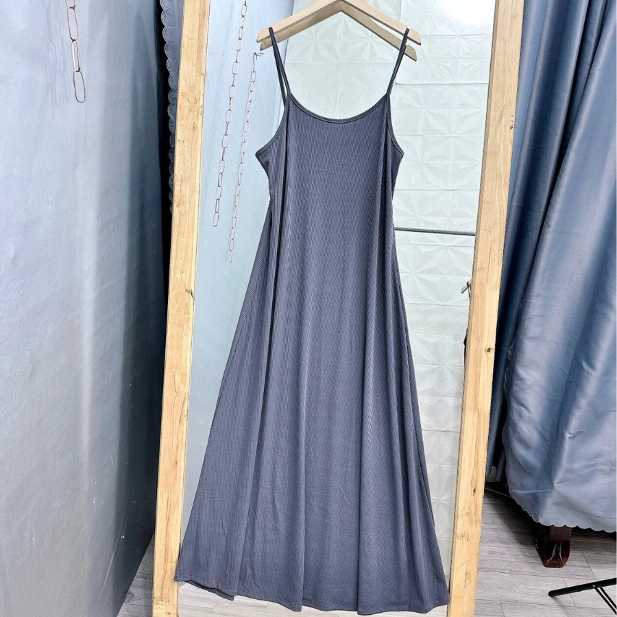 Women's big-size two-strap dress with a sexy stretch fabric showing off ...