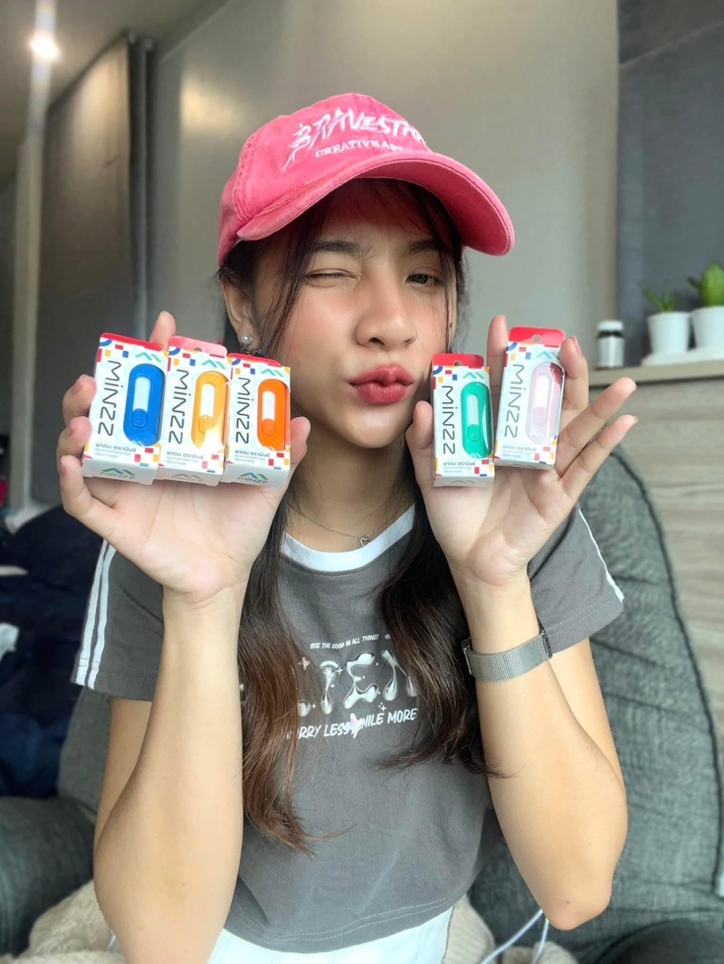 Minzz Thai Tor Komkrit nasal inhaler Genuine sweet mint flavor | Shopee ...