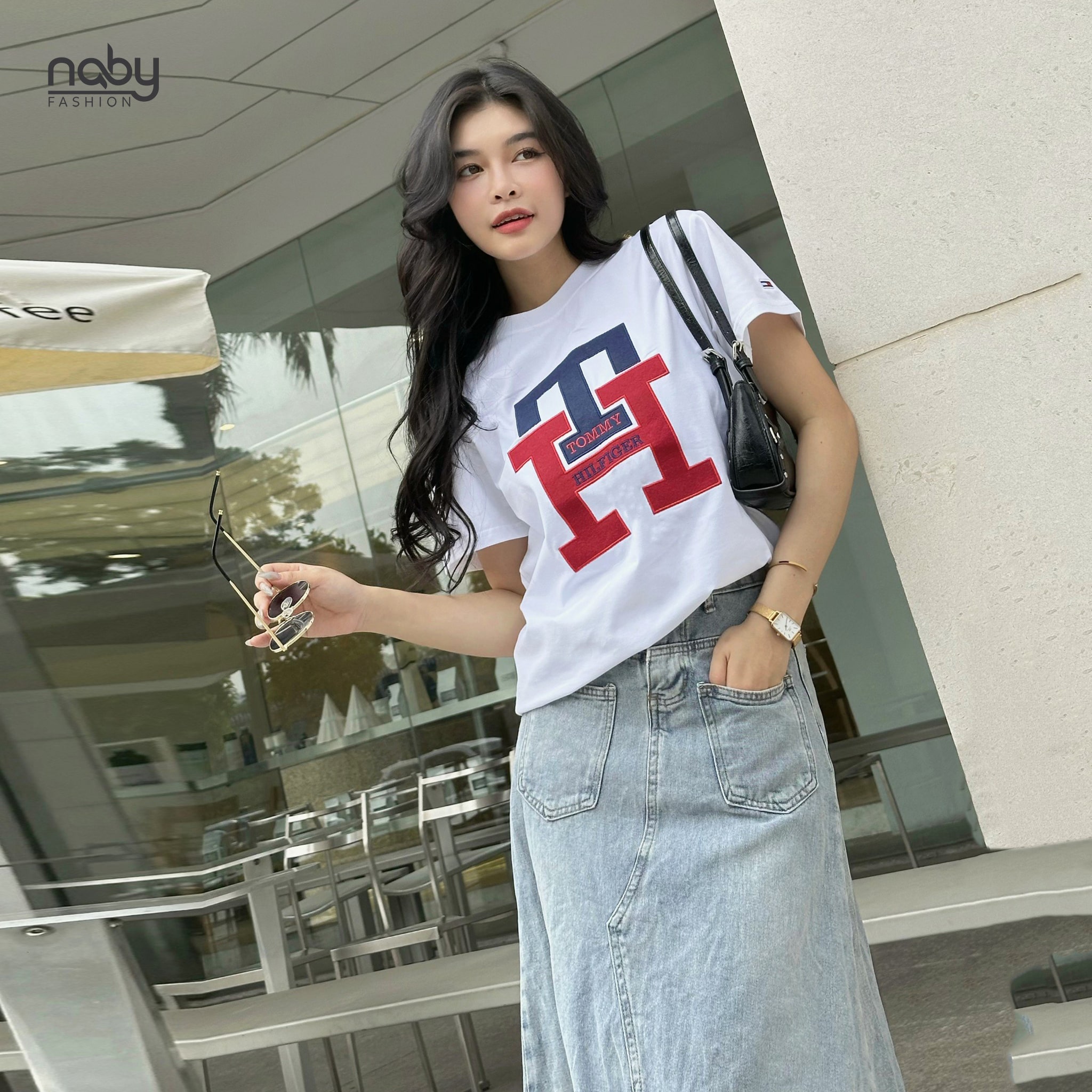 Meticulous Embroidery Pattern T-Shirt, Soft, Cool Fabric, VNXK Goods ...