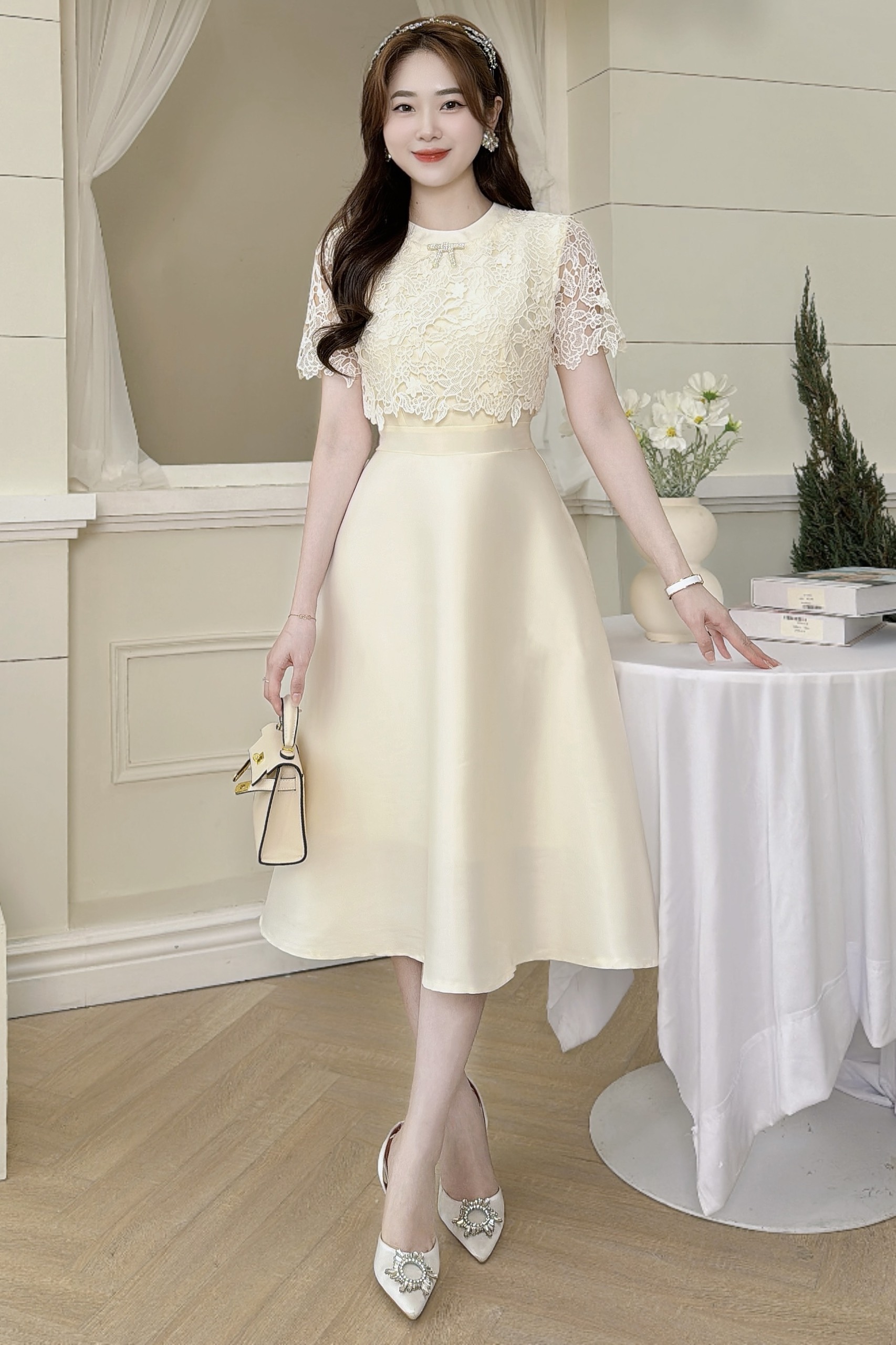 V475 Lady tafta dress with lace cream spread [TH Ha Thanh] tafta cream ...