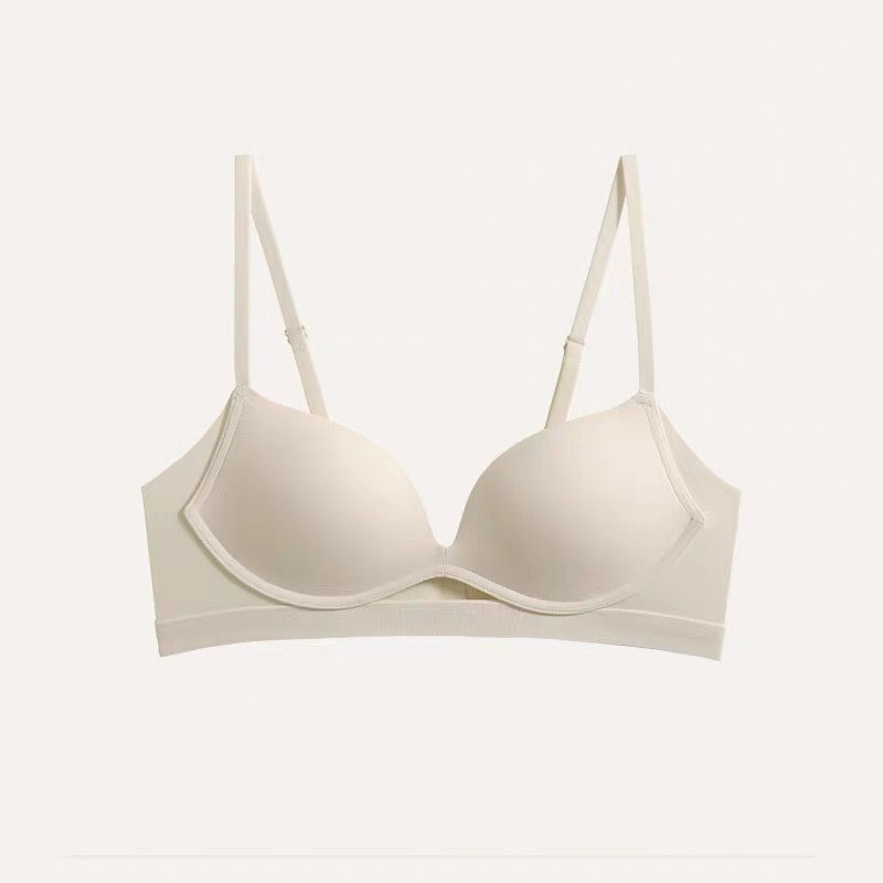Eversoft 950 Natural Breast Enhancement Thin Padded Rimless Molded Bra ...