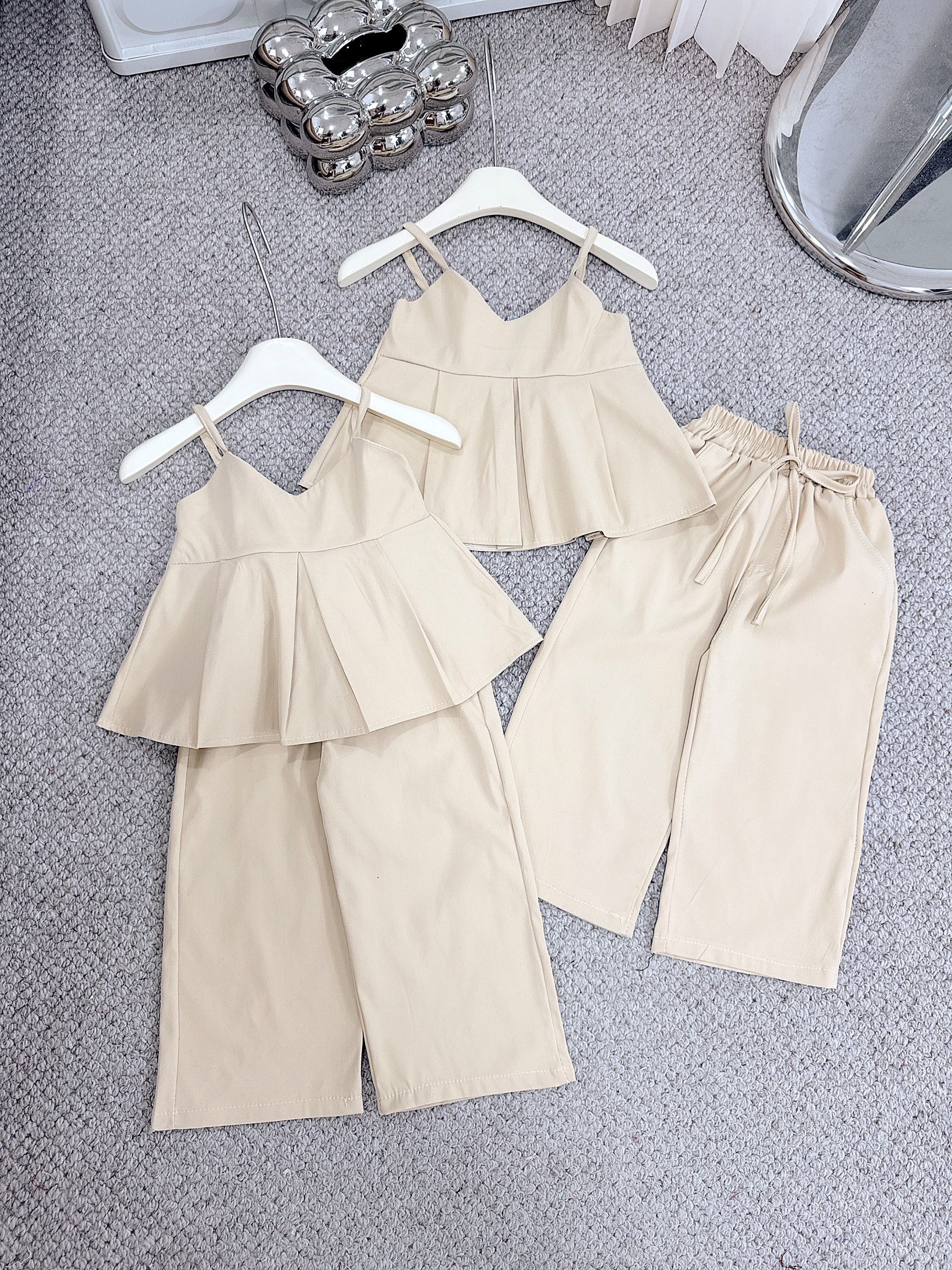 Baby girl clothes set - vintage beige 2-piece outfit for girls from 8kg ...