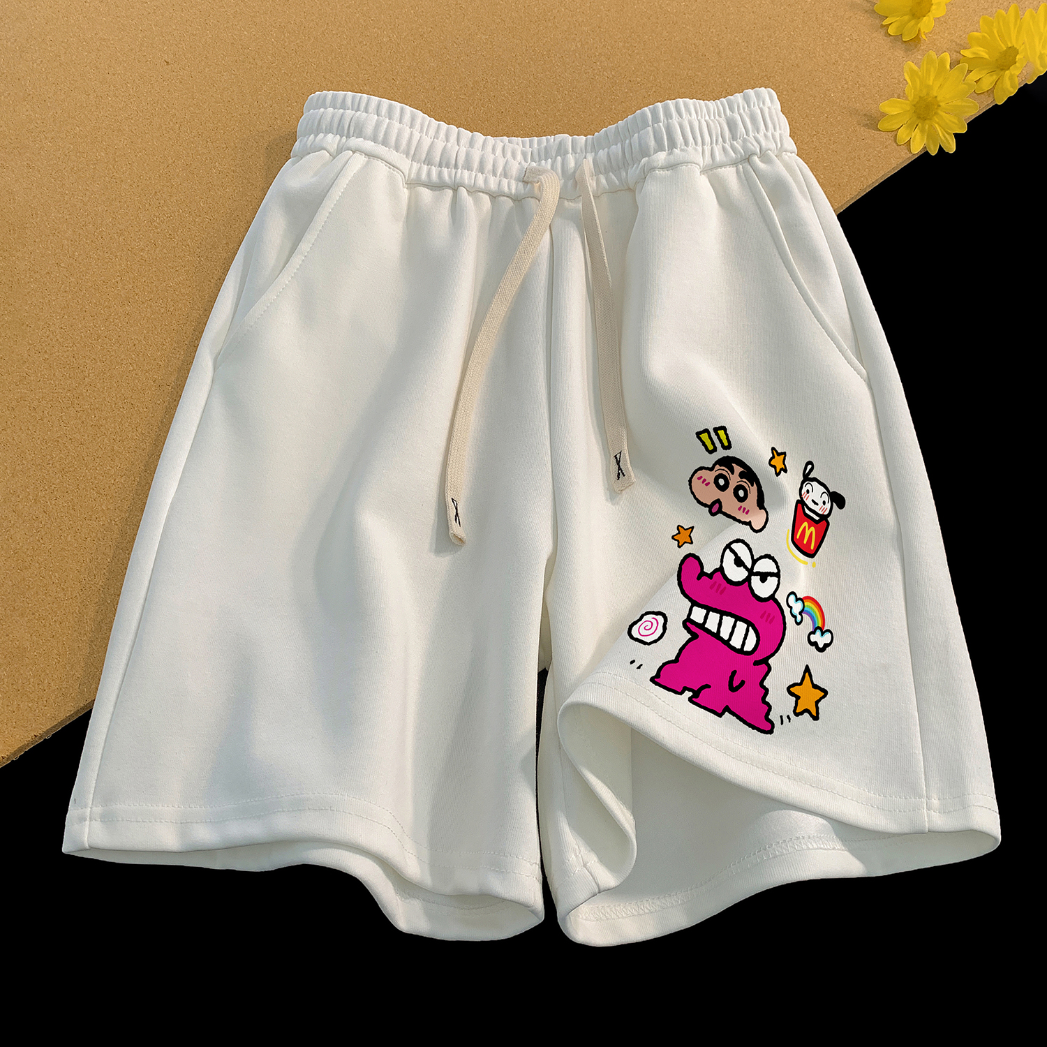 UnisexShorts with lovely Shin shape, made of thick, airy umi material ...