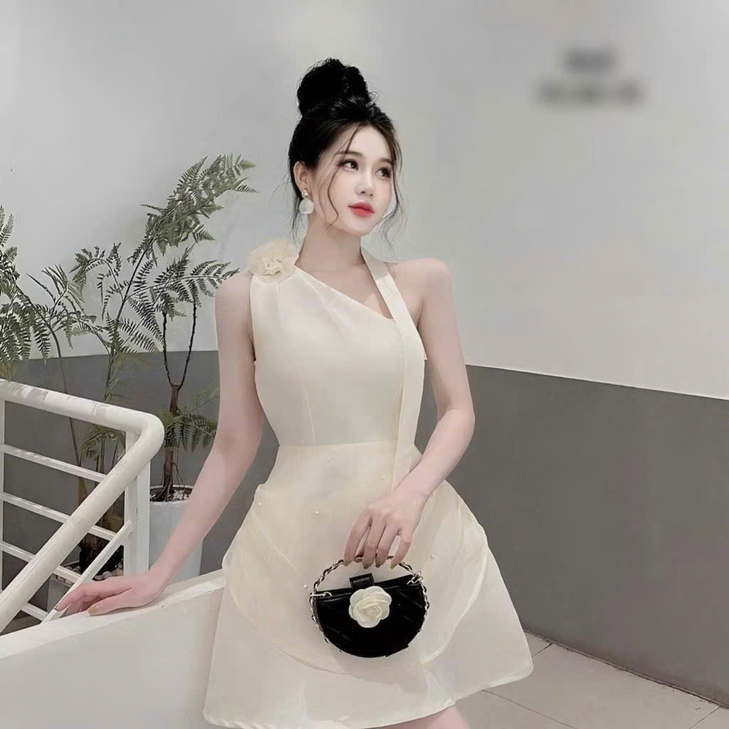 Luxury, outstanding party dress designed with 2 super pretty color ...