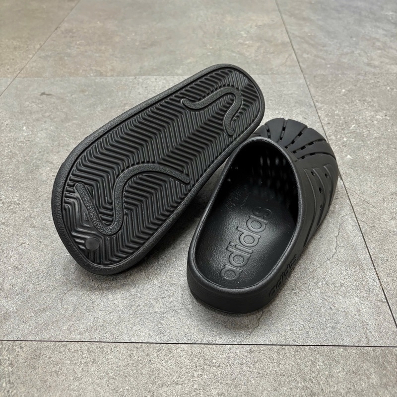 Genuine Adidas Adilette Clogs Triple Black Sandals - IG9163 | Shopee ...
