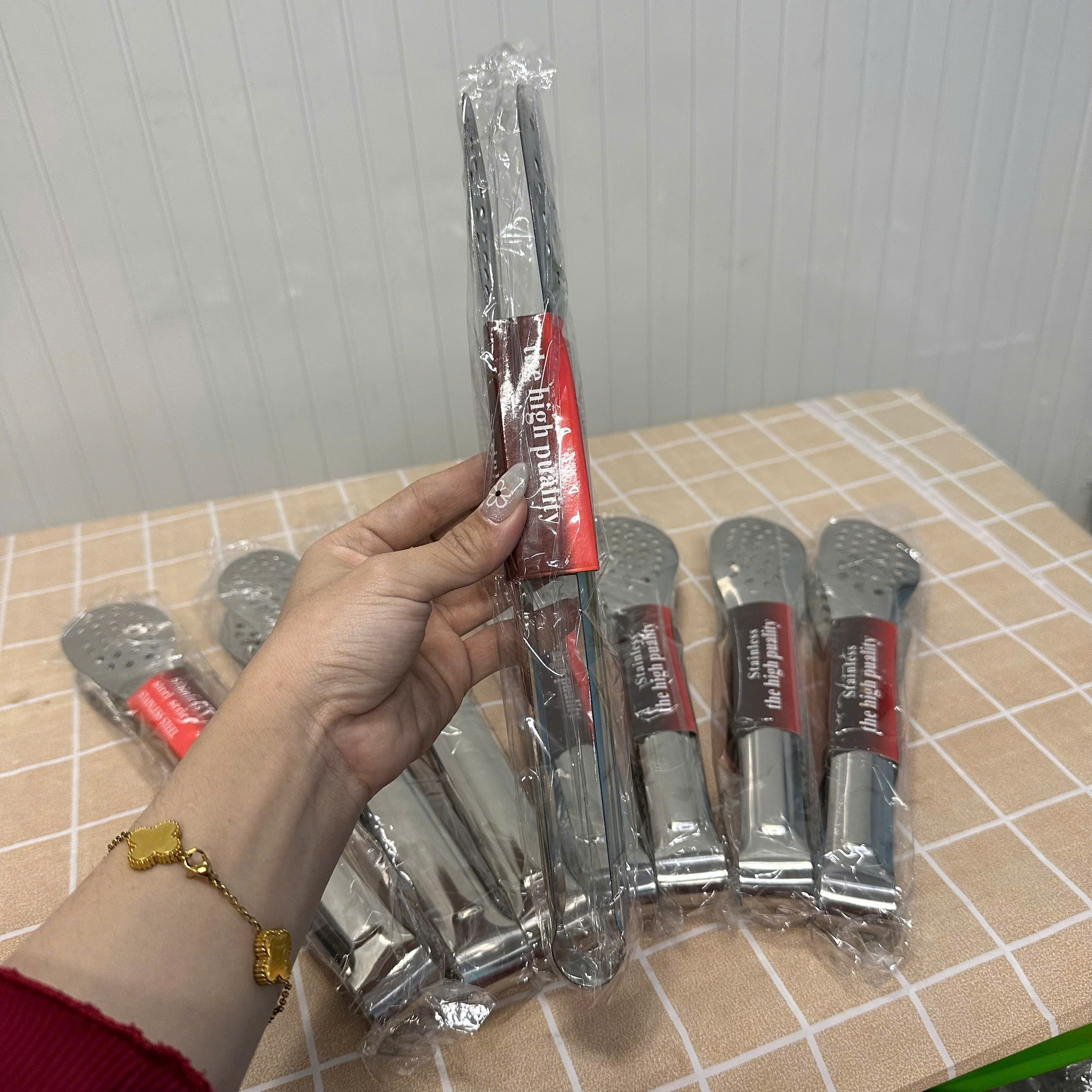 Food picker, round head honeycomb stainless steel tongs, easy, thick ...