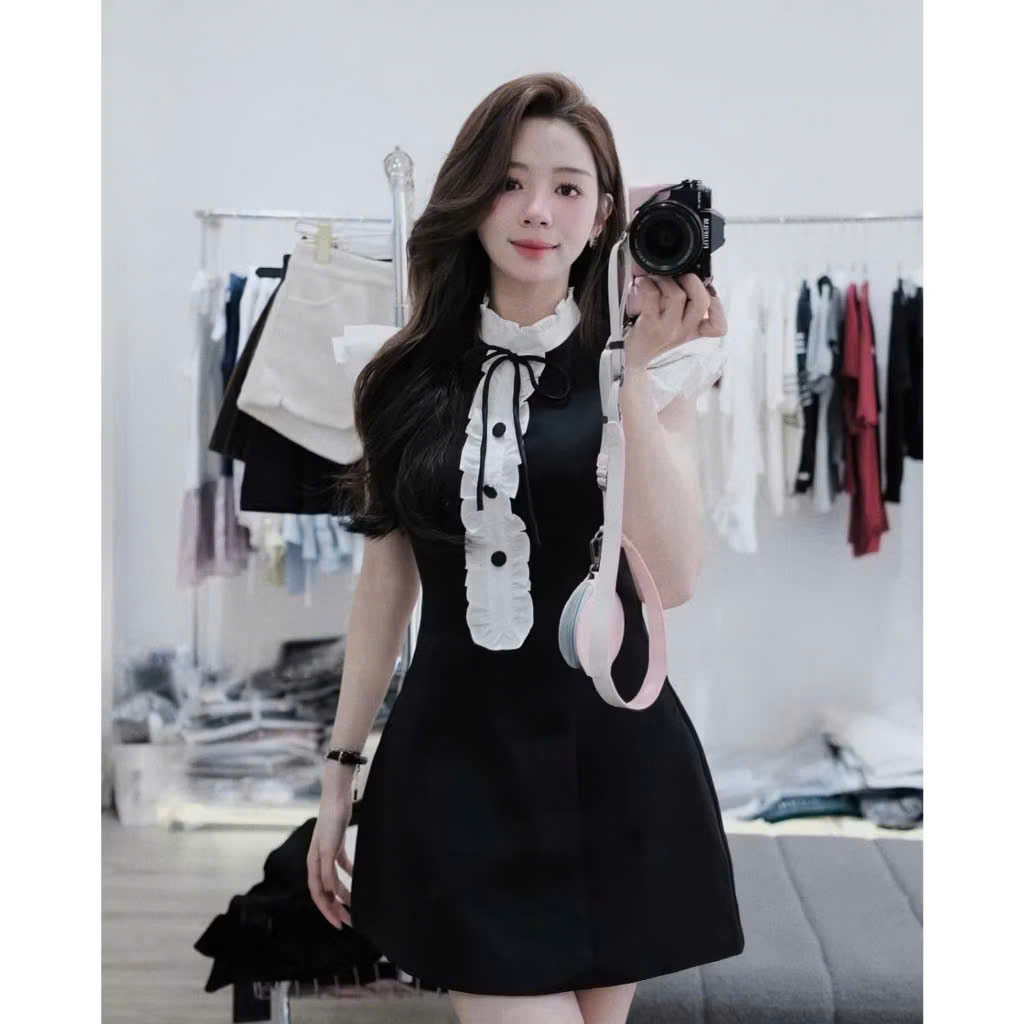 Luxury lady's dress with ruffled neck, summer women's dress with mussel ...