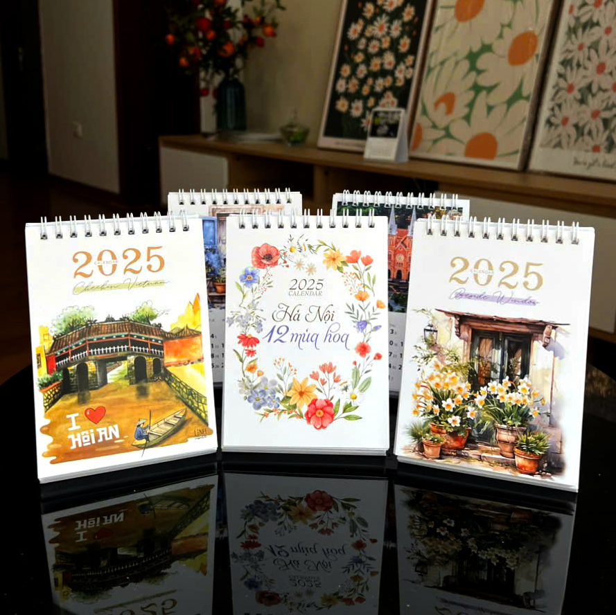 Cute 2025 desk calendar with mini design printed with unique and lovely ...