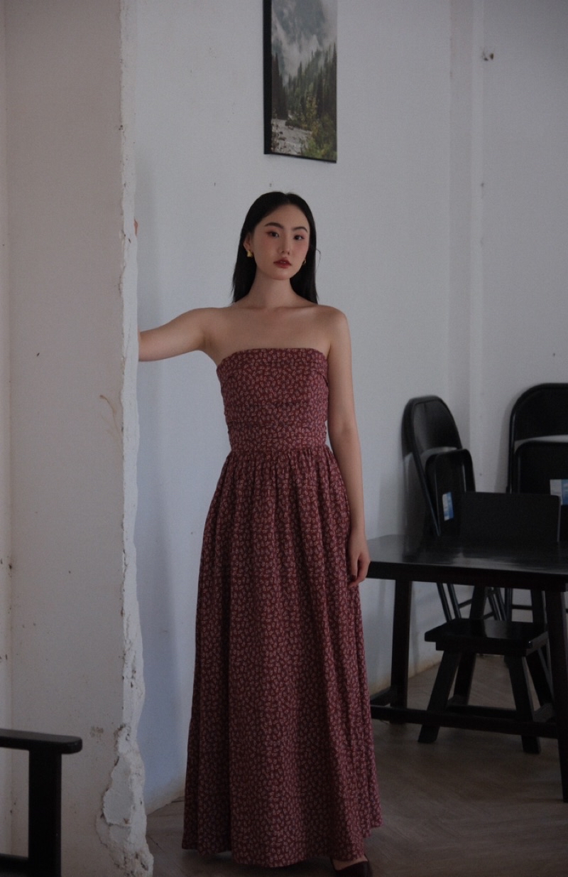 Merlin Dress - Vintage Red Floral Dress (original photo) | Shopee ...