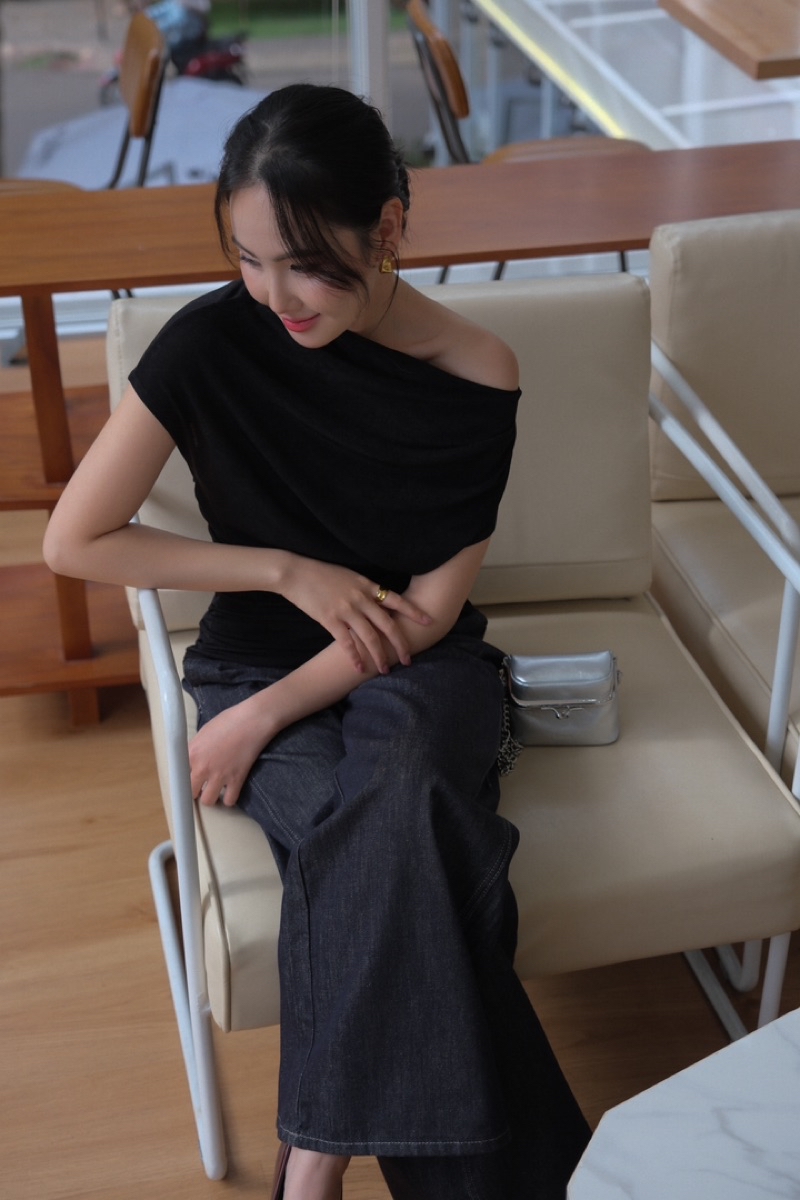 Tie Top - Off-the-Shoulder Shrug Shirt in Special Fabric (original ...