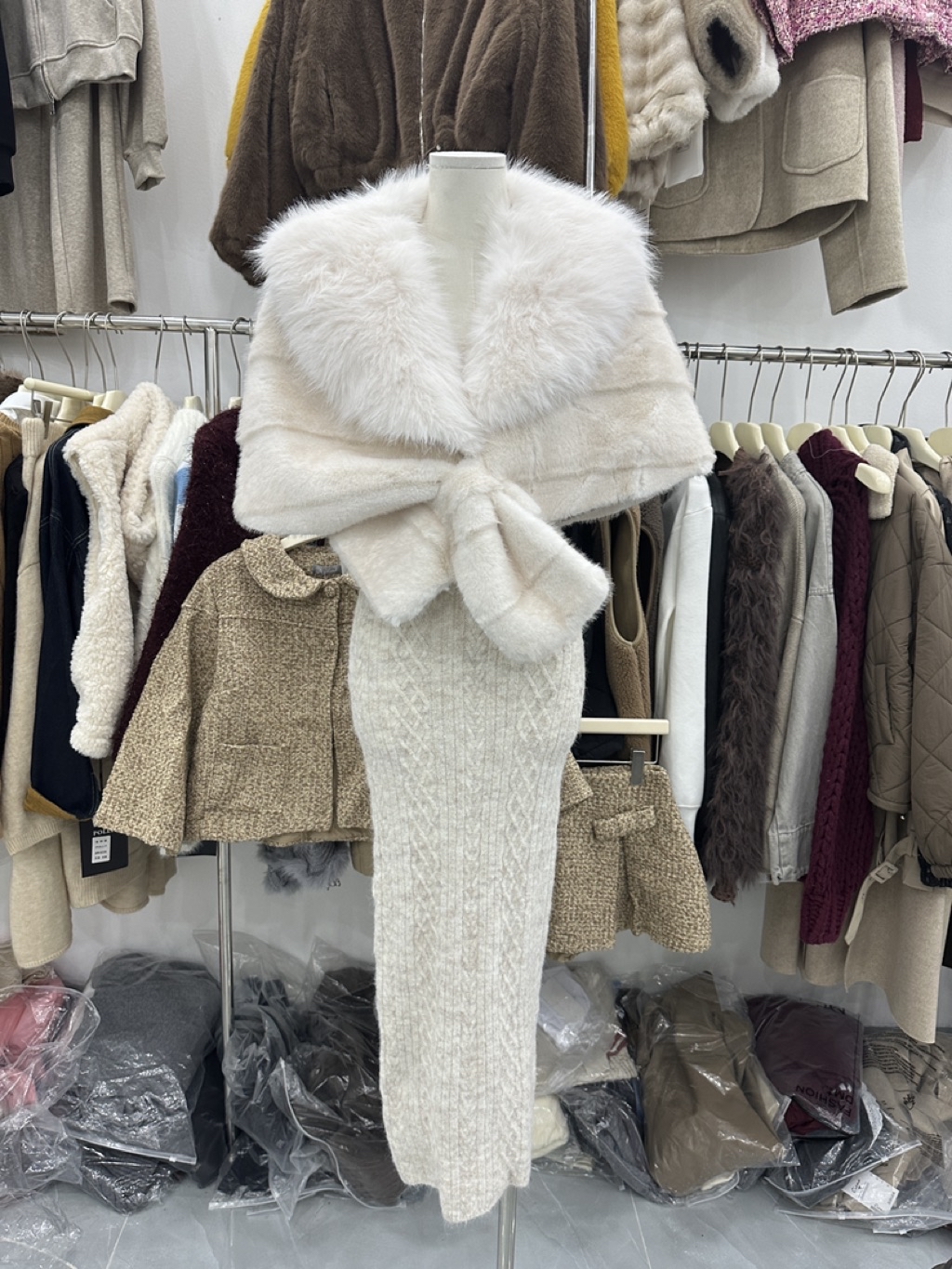 Fur collar fur coat QC bowCNY | Shopee Philippines